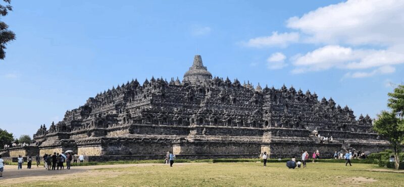 Borobudur sunrise in Stumbu Hill, Chicken Church, Borobudur - FAQ