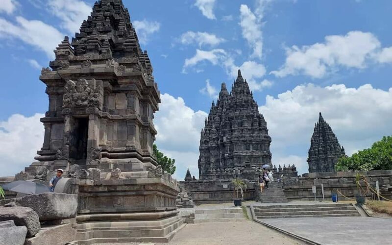 Borobudur Sunrise, Mount Merapi & Prambanan Full Day Tour - The Sum Up: Is This Tour Right for You?