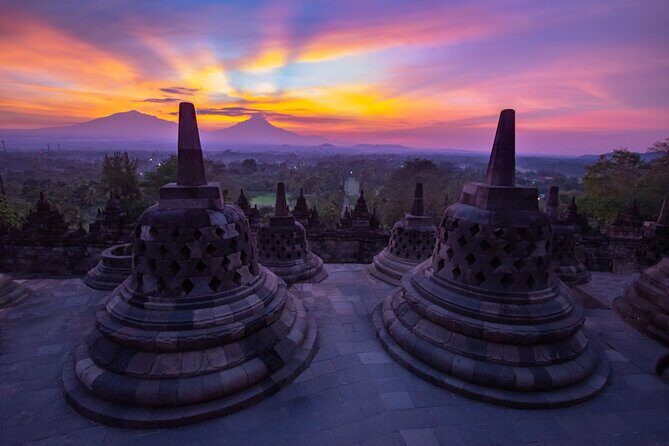 Borobudur Sunrise On Temple Structure Guided Tour With Breakfast - Why Choose This Tour?