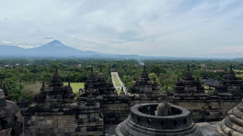 Borobudur Tour & Travel services from Yogyakarta - Combining Cultural and Natural Attractions: An Ideal Java Day