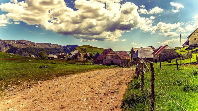 Bosnia's Nomad Havens: Lukomir & Umoljani - An In-Depth Look at the Tour Experience