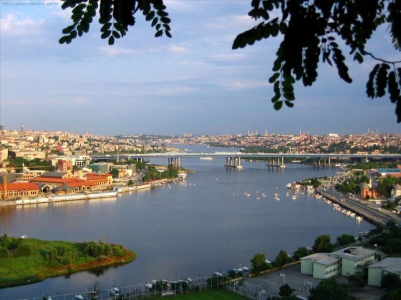 Bosphorus Boat Cruise & Two Continents Tour with Lunch - Review of the Experience