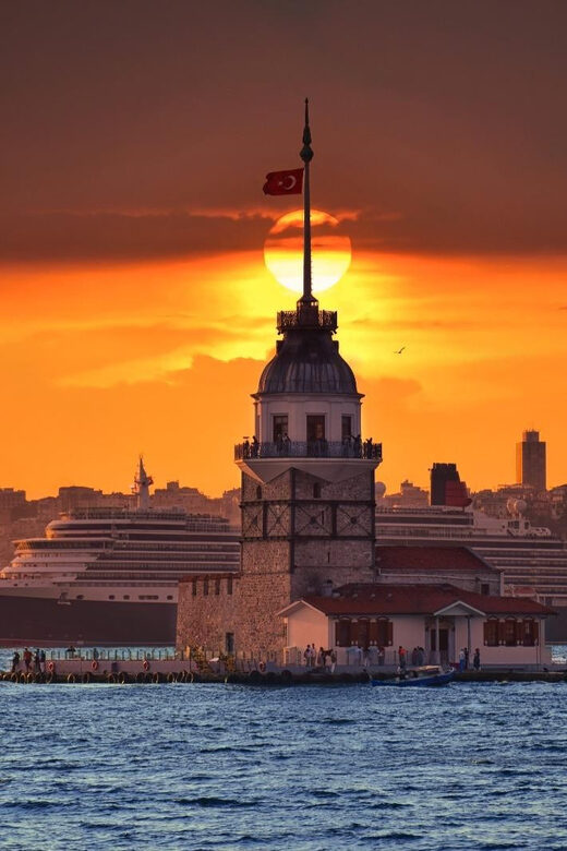 Bosphorus Tour in the Heart of Istanbul - Authenticity and Tips