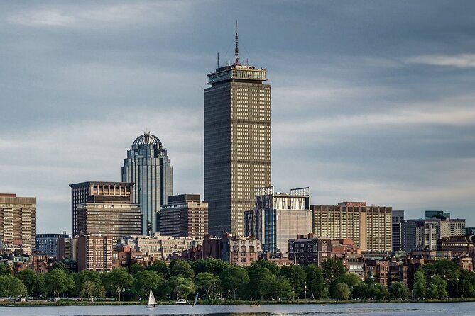 Boston 1-Day History and Innovation Tour from New York - Walking the Freedom Trail