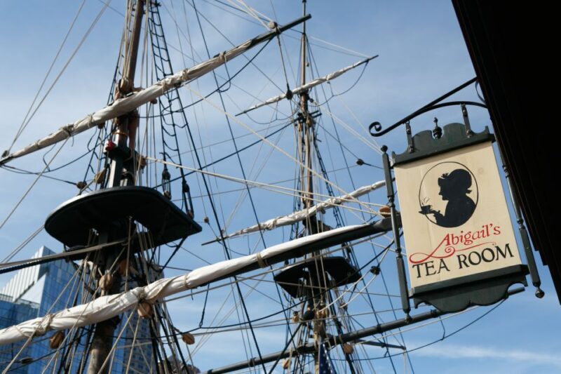 Boston: Boston Tea Party Ships and Museum Interactive Tour - Key Points