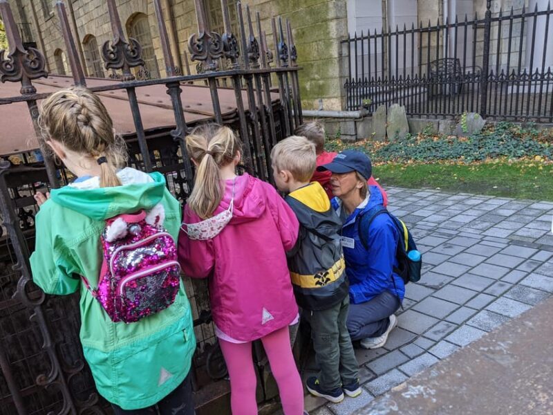 Boston By Little Feet Walking Tour: 60 min Private Tour - Introduction: A Kid-Friendly Glimpse into Boston’s Revolutionary Past