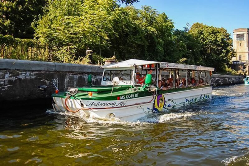 Boston Duck Tour: The Original and World-Famous - The Authenticity and Friendly Atmosphere