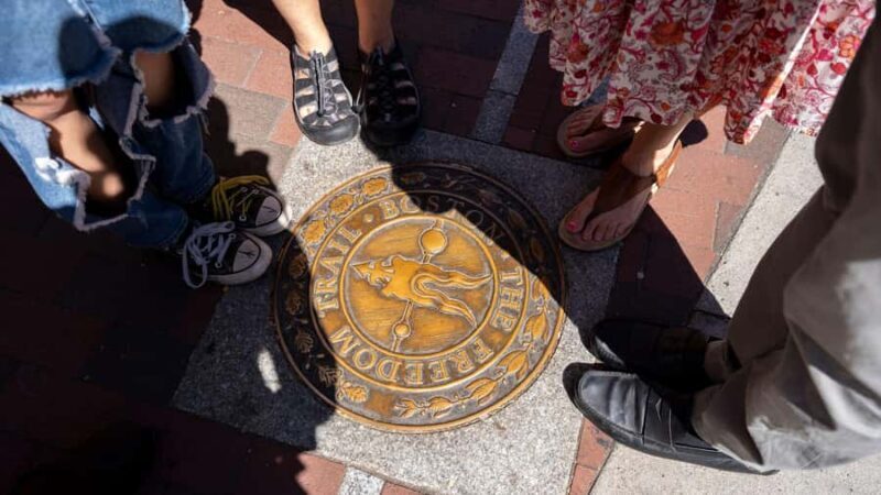 Boston: Freedom Trail to Beacon Hill Walking Tour - Notable Highlights and Considerations