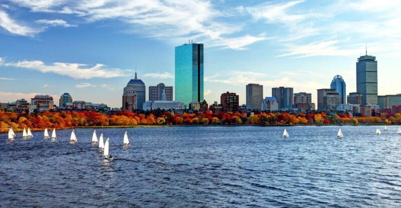 Boston Harbor: Fall Foliage Luncheon Cruise - A Close Look at the Experience