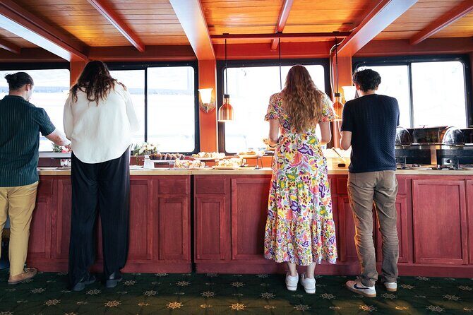 Boston Harbor Holiday Brunch Cruise - An In-Depth Look at the Boston Harbor Holiday Brunch Cruise
