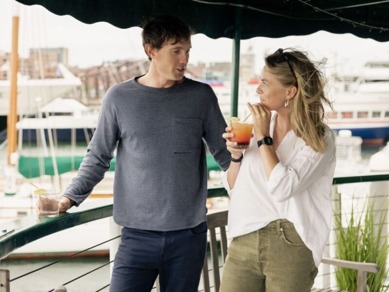 Boston: Harbor Sunset Yacht Cruise - An In-Depth Look at the Boston Harbor Sunset Yacht Cruise