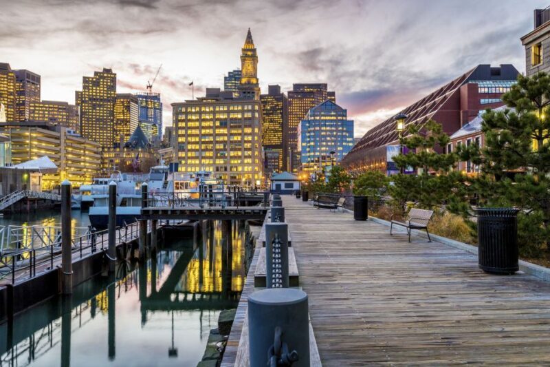 Boston: Haunted Pub Crawl of Historic Pubs and Taverns - An Authentic, Entertaining Journey through Boston’s Haunted Pubs