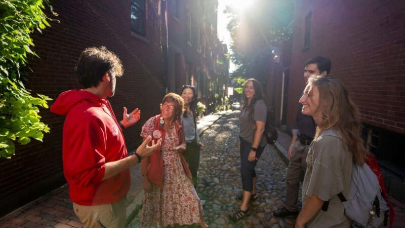 Boston History & Highlights Tour: From Revolution to Today - An In-Depth Look at the Boston History & Highlights Tour
