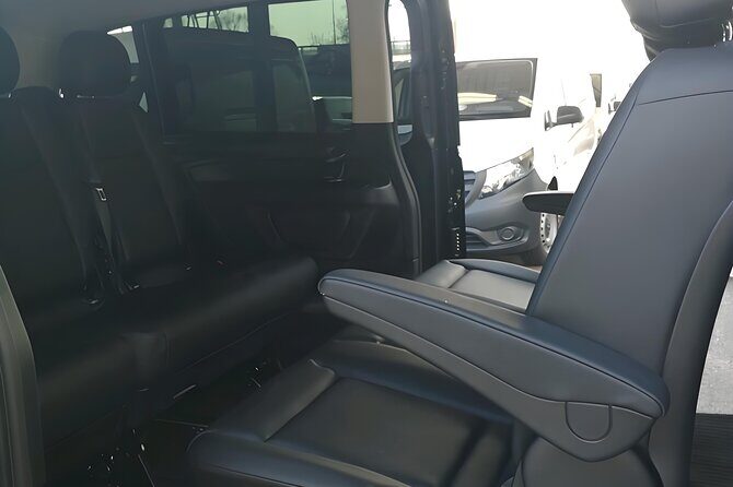 Boston Logan Airport Chauffeur, Boston Airport private Transfer - A Detailed Look at This Airport Transfer Service