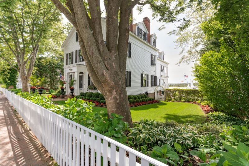 Boston: Martha's Vineyard Day Trip with Optional Island Tour - Who Should Consider This Tour?