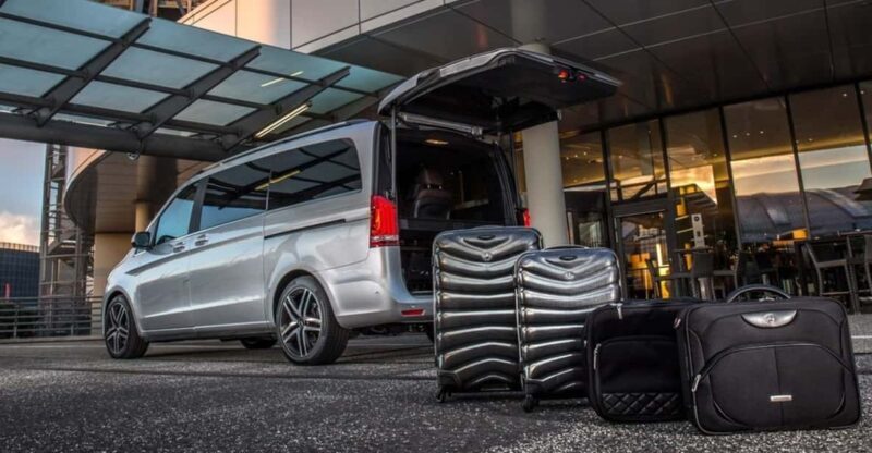 Boston: One Way Airport Transfer Service - What to Expect from the Transfer