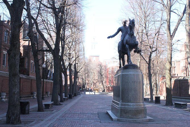 Boston Revolutionary War: At your own pace. An audiovisual walking tour. - Frequently Asked Questions