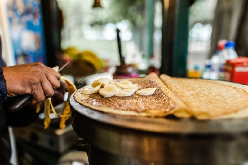 Boutiques and Patisseries: Book a Local in Paris - An In-Depth Look at the Tour