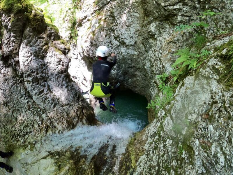Bovec: Beginner's Canyoning Guided Experience in Fratarica - Introduction: Why Choose This Experience?