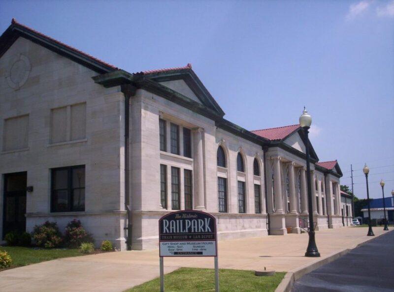 Bowling Green: Historic RailPark & Train Museum Entry & Tour - Bowling Green: Historic RailPark & Train Museum Entry & Tour — A Detailed Look