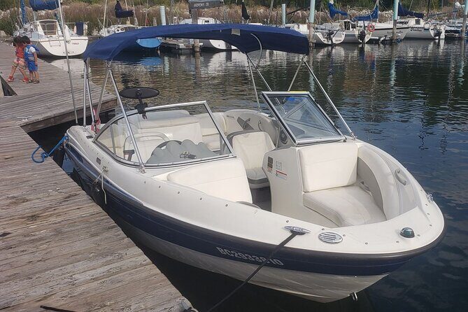 Bowrider Boat for Rent in Penticton - Key Points