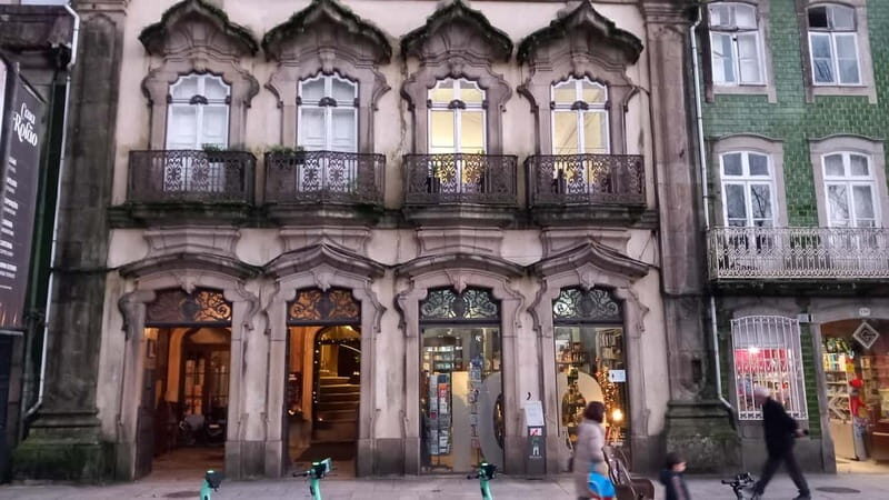 Braga: Centre Private Walking Tour w/ Thermal Spring Entry - Relaxing in Santa Barbara Garden