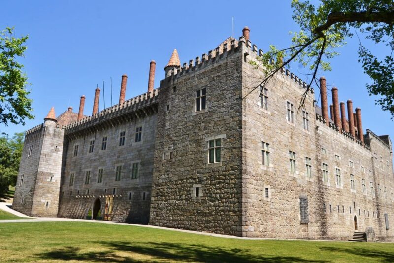 Braga & Guimarães Tour: Small Historical Group Tour - Who Should Consider This Tour?