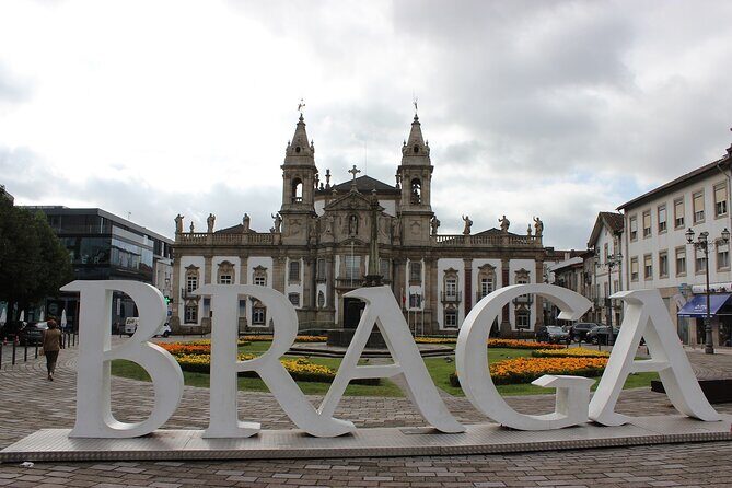 Braga Private Walking Tour with a Professional Guide - Key Points