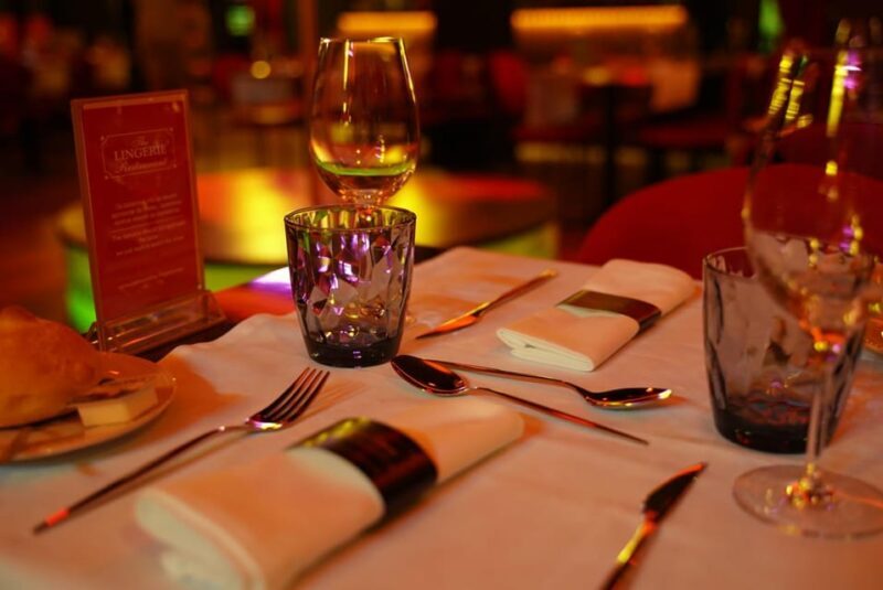 Braga: The Lingerie Restaurant Cabaret Show with Dinner - The Show: Entertainment with a Provocative Twist
