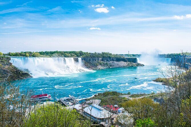 Brampton to Niagara Falls Small Group Tour up to 6 Pax - Exploring the Itinerary in Depth