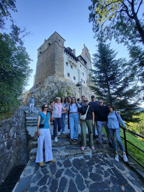 Bran - One Castle, Two Stories: Dracula and Queen Mary! - Key Points