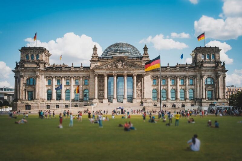 Brandenburg Gate and Berlin Off the Beaten Path Walking Tour - Key Points