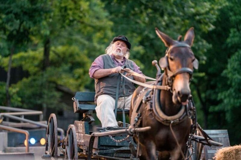 Branson: Chuckwagon Dinner Show and Outdoor Drama - FAQs