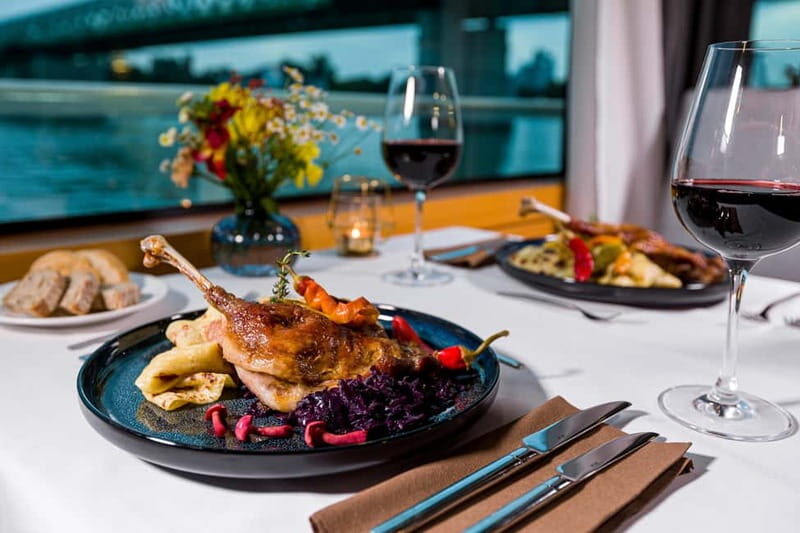 Bratislava: Cruise with Dinner on the Waves of the Danube - The Experience in Detail