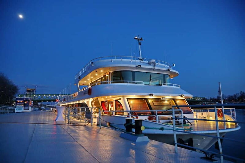 Bratislava: Cruise with Dinner on the Waves of the Danube - The Authentic Experience and Authenticity