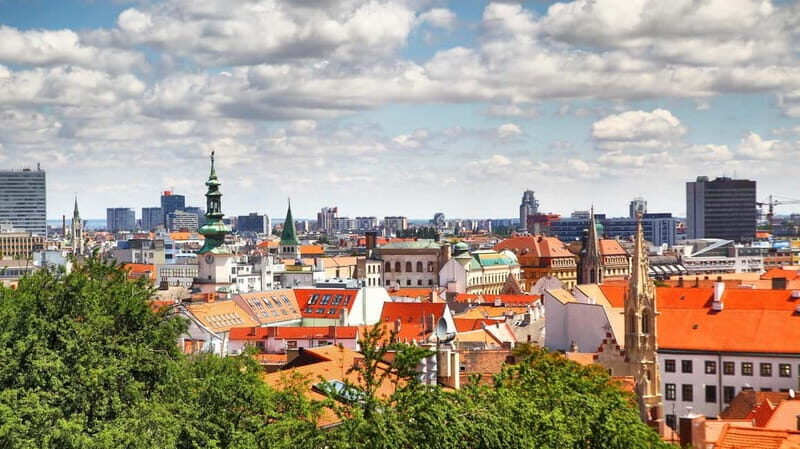 Bratislava: Express Walk with a Local in 60 minutes - A Breakdown of the Itinerary
