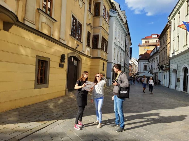 Bratislava: Old Town Walking Discovery Private Tour - Exploring Bratislava’s Old Town in Two Hours