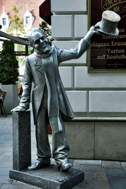 Bratislava - Top Sights Guided Tour - Practical Tips for Travelers