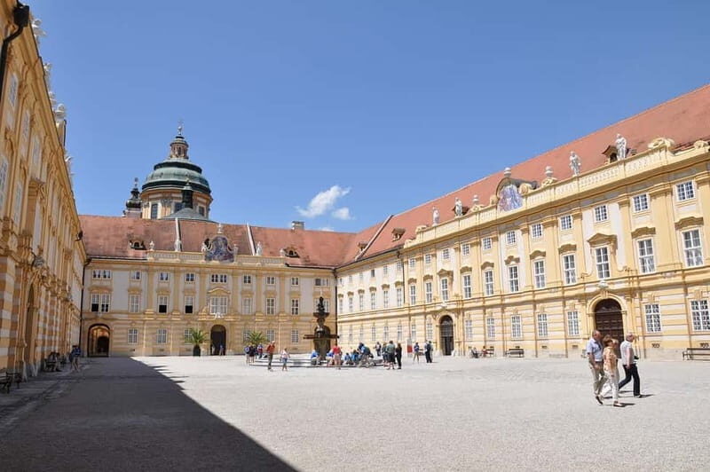 Bratislava/Vienna: Hallstatt, Salzburg, & Alpine Music Tour - Key Points