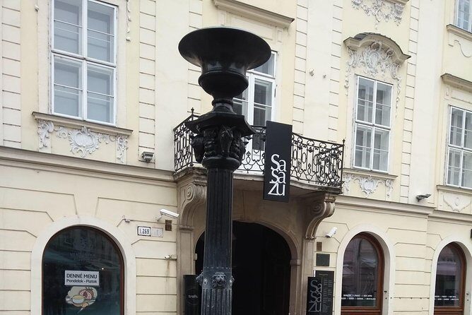 Bratislava walk tour with bonuses and castle 3 + Tip, kids free - FAQ