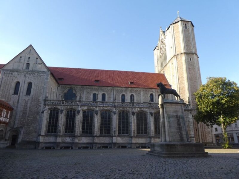 Braunschweig: Private City Walking Tour with Certified Guide - Key Points