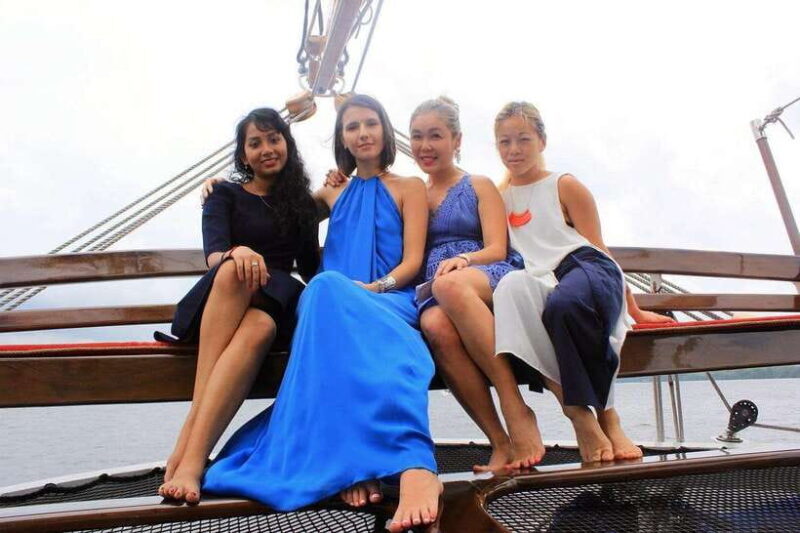 Breakfast Cruise onboard a Tall Ship Royal Albatross - Who Will Love This Cruise?