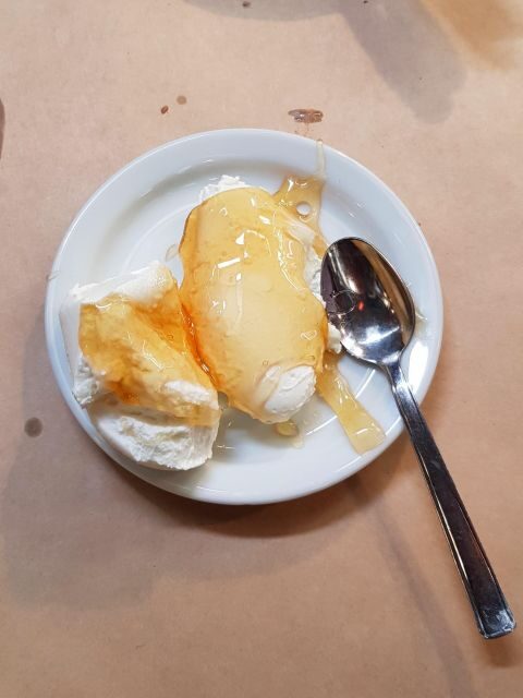 Breakfast in the markets with olive oil and honey tasting - Practical Details and Tips