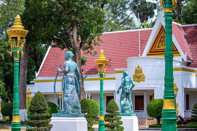 Breakfast Walking City Tour - Third Breakfast at Bai Sach Chrouk