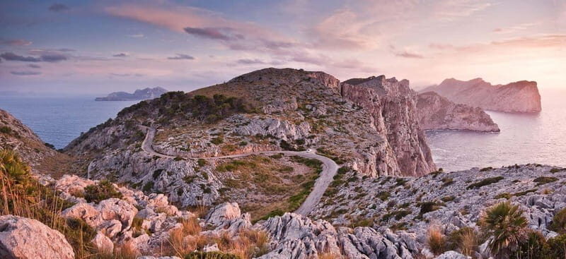 Breathtaking Formentor by Land and Sea - Navigating the Itinerary: From Market Streets to Cap de Formentor