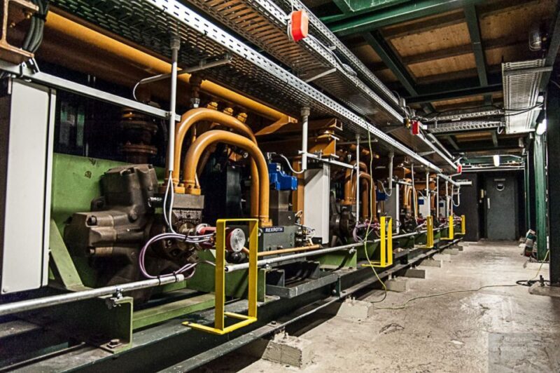 Bremen: Underworld Tour with the Cellar of the Theatre - Key Points