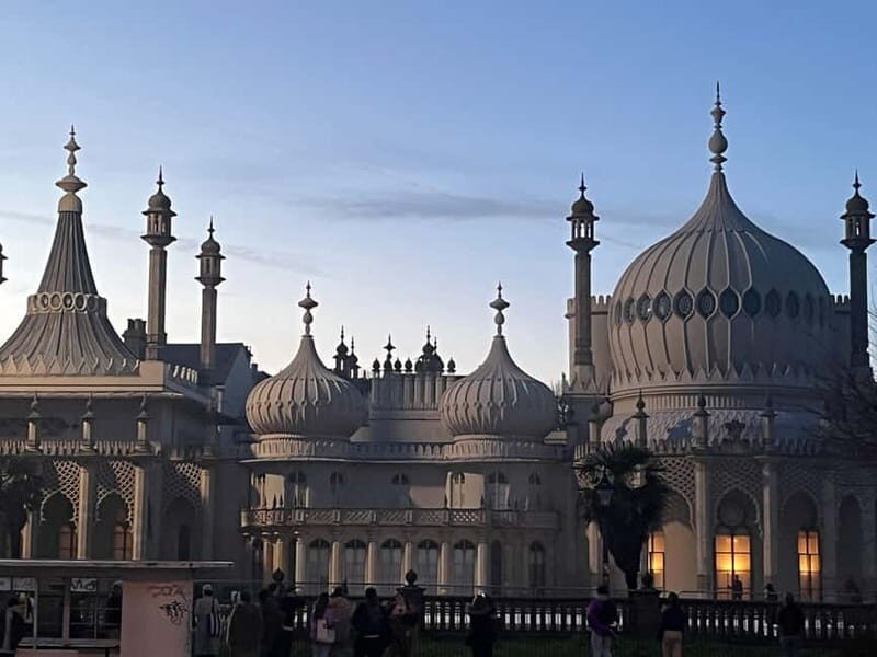 Brighton: A Journey Through Time and Tide - A Deep Dive into "Brighton: A Journey Through Time and Tide"