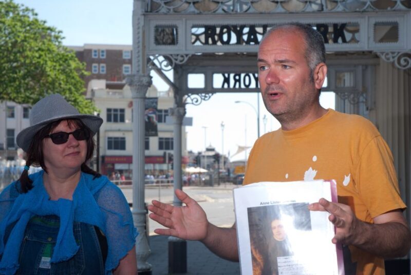 Brighton: Piers & Queers LGBTQ History Tour - The Value of a Small-Group Tour