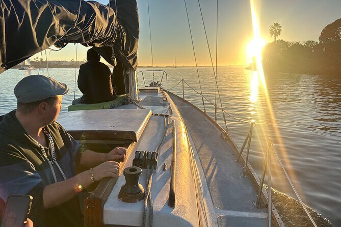 Bring Your Own Beverages One Hour Harbor Cruise - Key Points