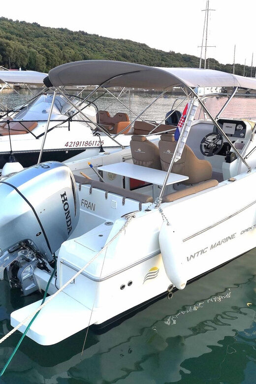 Brioni Private Sunset and Dolphin Boat Tour up to 11 people - Who Is This Tour Perfect For?